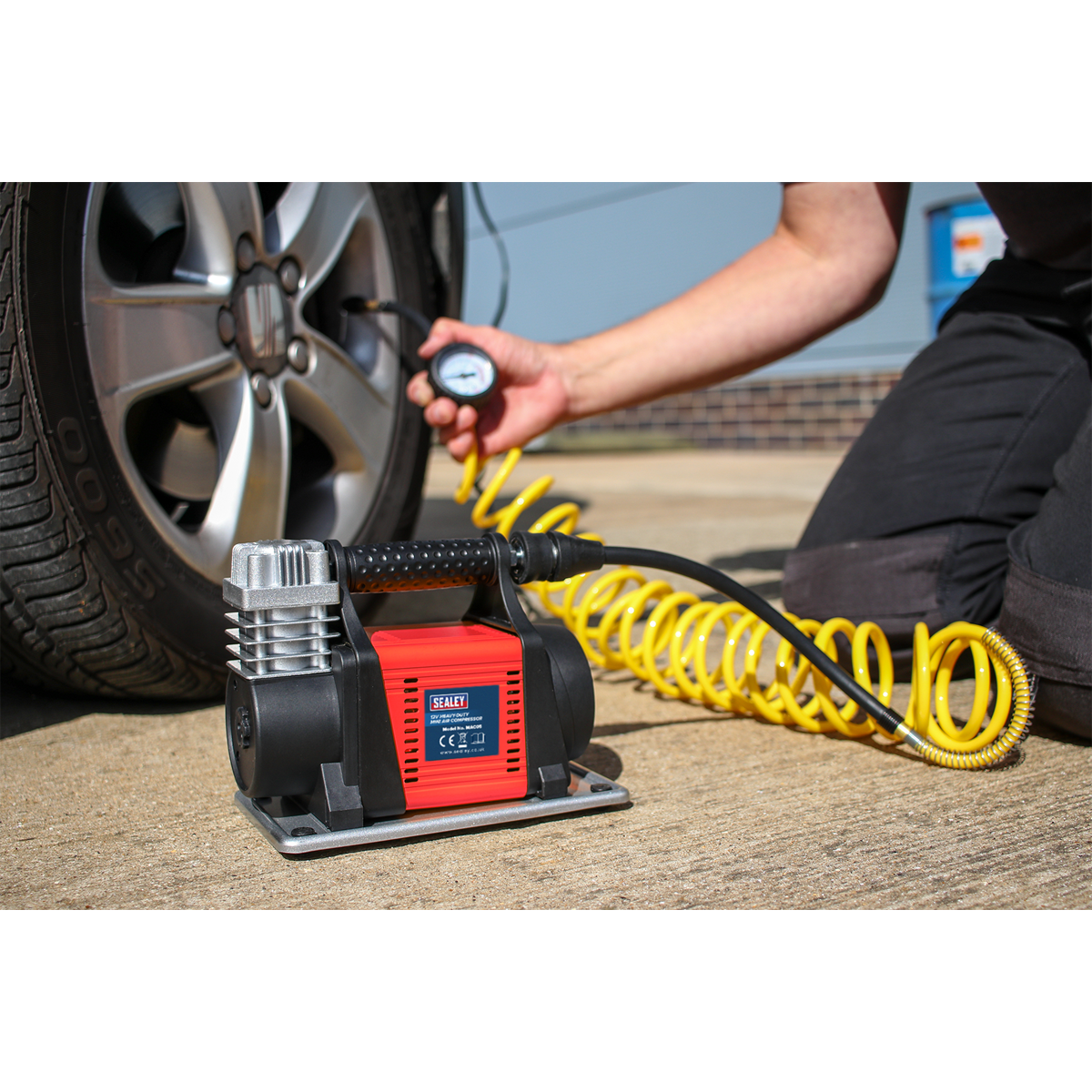 Sealey MAC05 Tyre Inflator/Mini Air Compressor 12V Heavy-Duty » Product