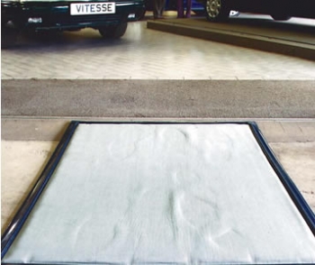 Textile Tack Mat 1040mm x 910mm with Rubber Surround » Product